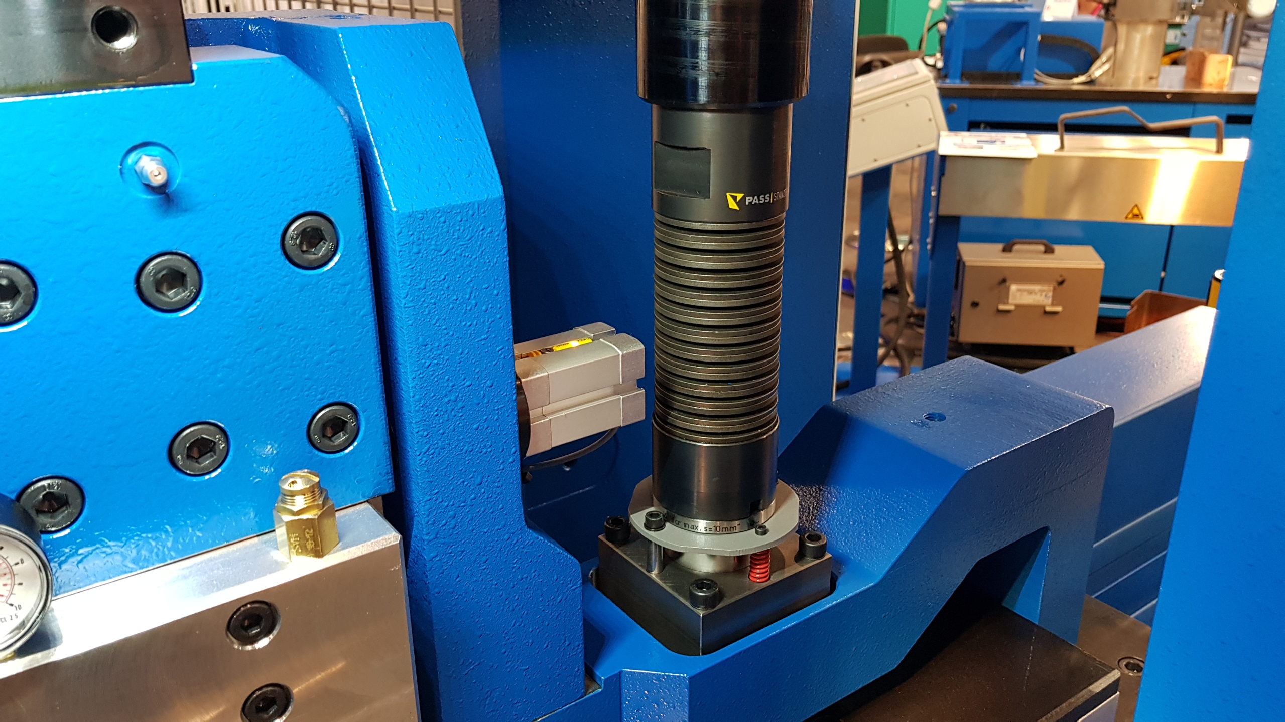 CuFLEX-aramsin-gyartas-utmutato-hidraulikus-boschert-nemet-beszerzes