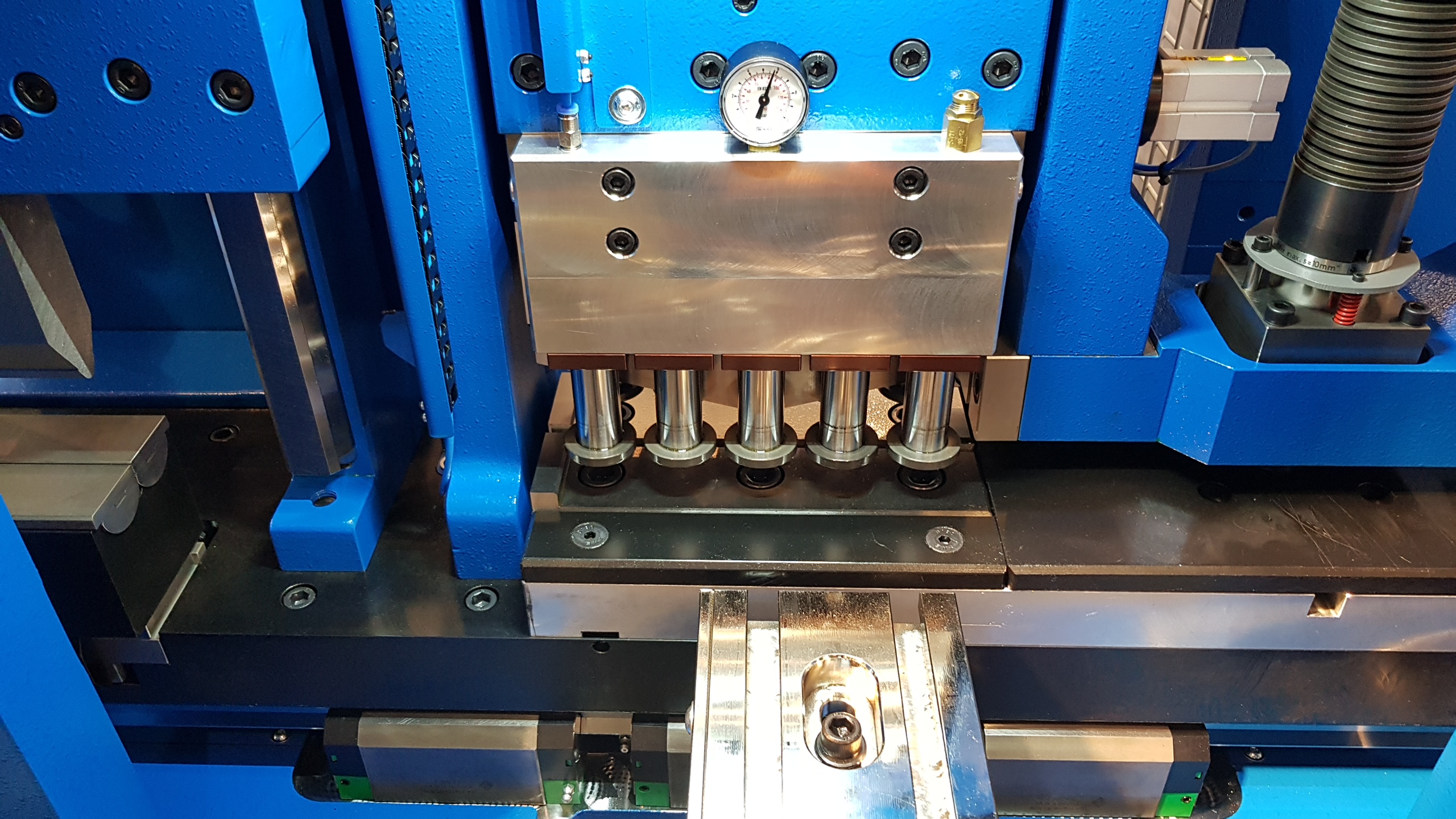 CuFLEX-aramsin-gyartas-utmutato-hidraulikus-boschert-nemet-beszerzes